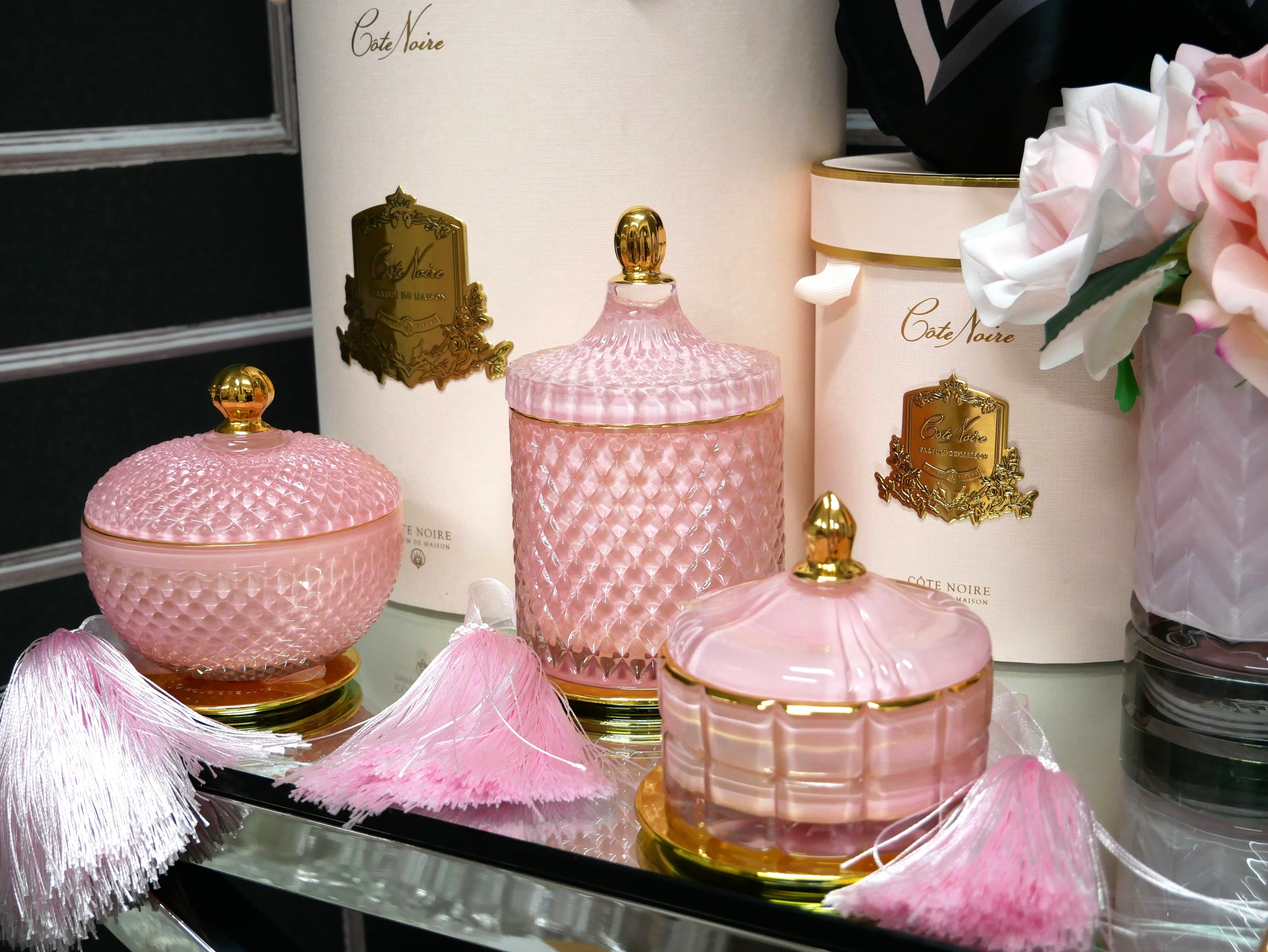 Pink & Gold Pink Champagne scented Art Deco candle in gift box – Cote Noire